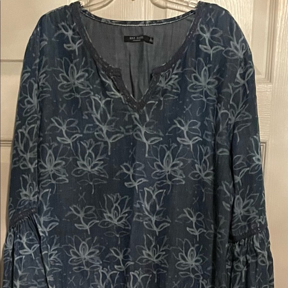 Max Jeans | Tops | Max Jeans Chambray Top Armpit To Armpit 2 | Poshmark